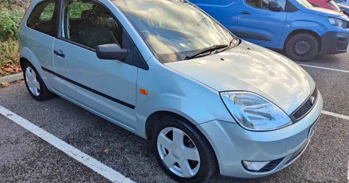 AP04 GYK Ford Fiesta Flame | Skywood Cars